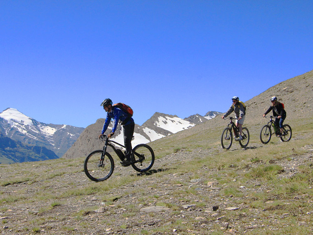 Balade en VTT éléctrique 🚴 et VTT de descente à Saint-Lary-Soulan